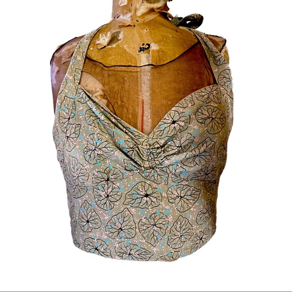 Unknown | Tops | Retro Halter Top Leaf Pattern W Tie Halter Pink Button ...